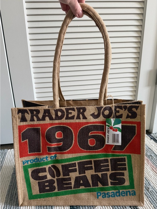 Trader Joe'S | Bags | Trader Joes Coffee Beans Jute Tote Bag Nwt | Poshmark